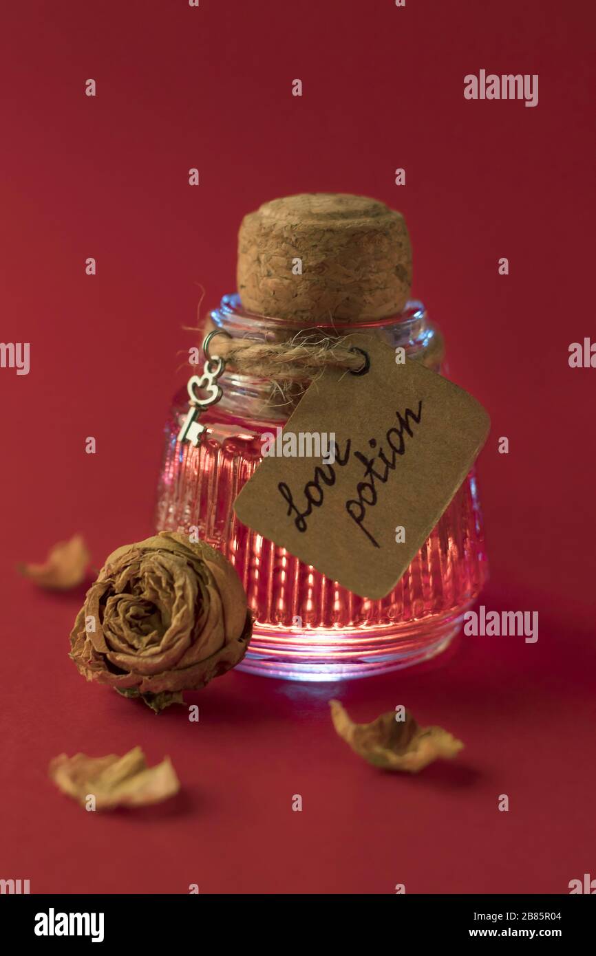 Vial vintage hi-res stock photography and images - Alamy