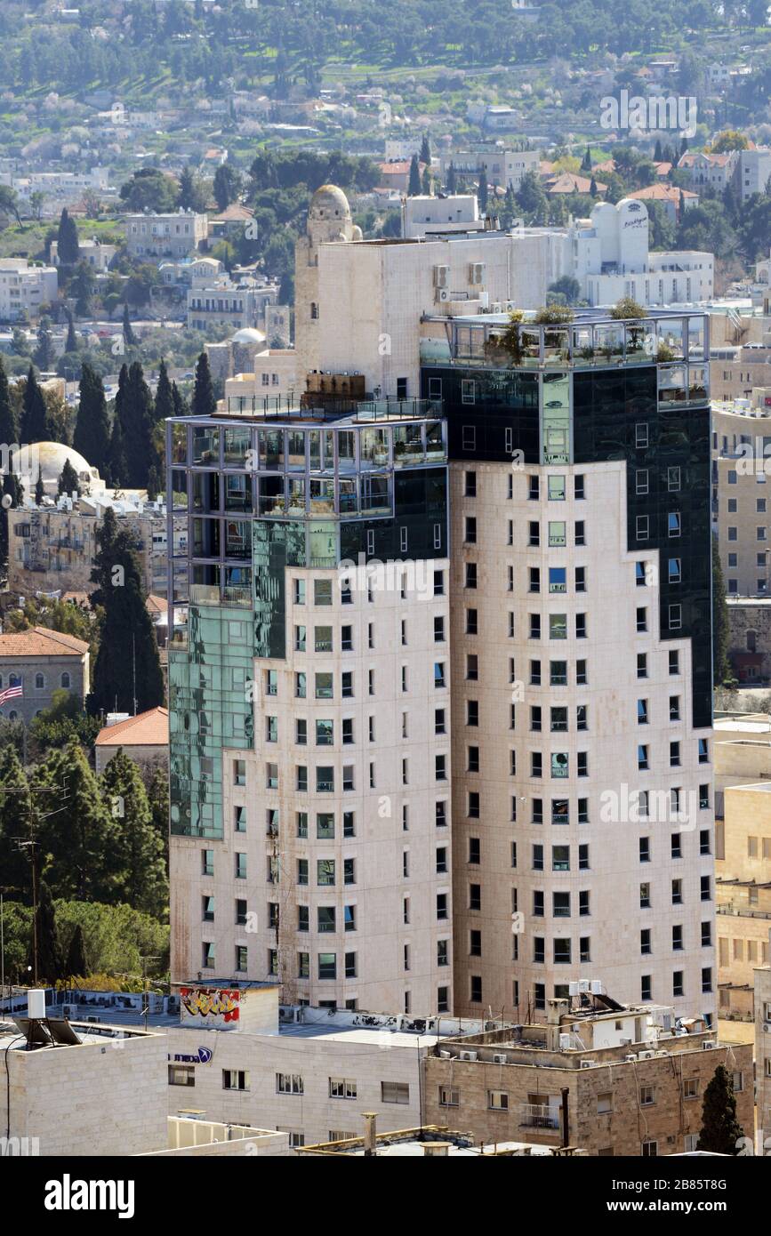 Modern buildings in Jerusalem's city center Stock Photo - Alamy