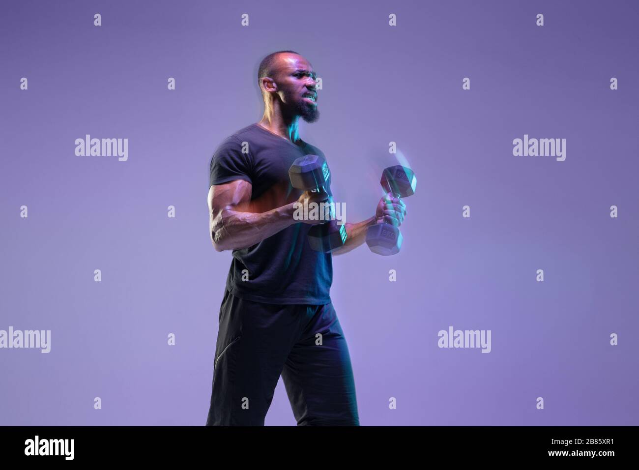 Muscular model hi-res stock photography and images - Alamy