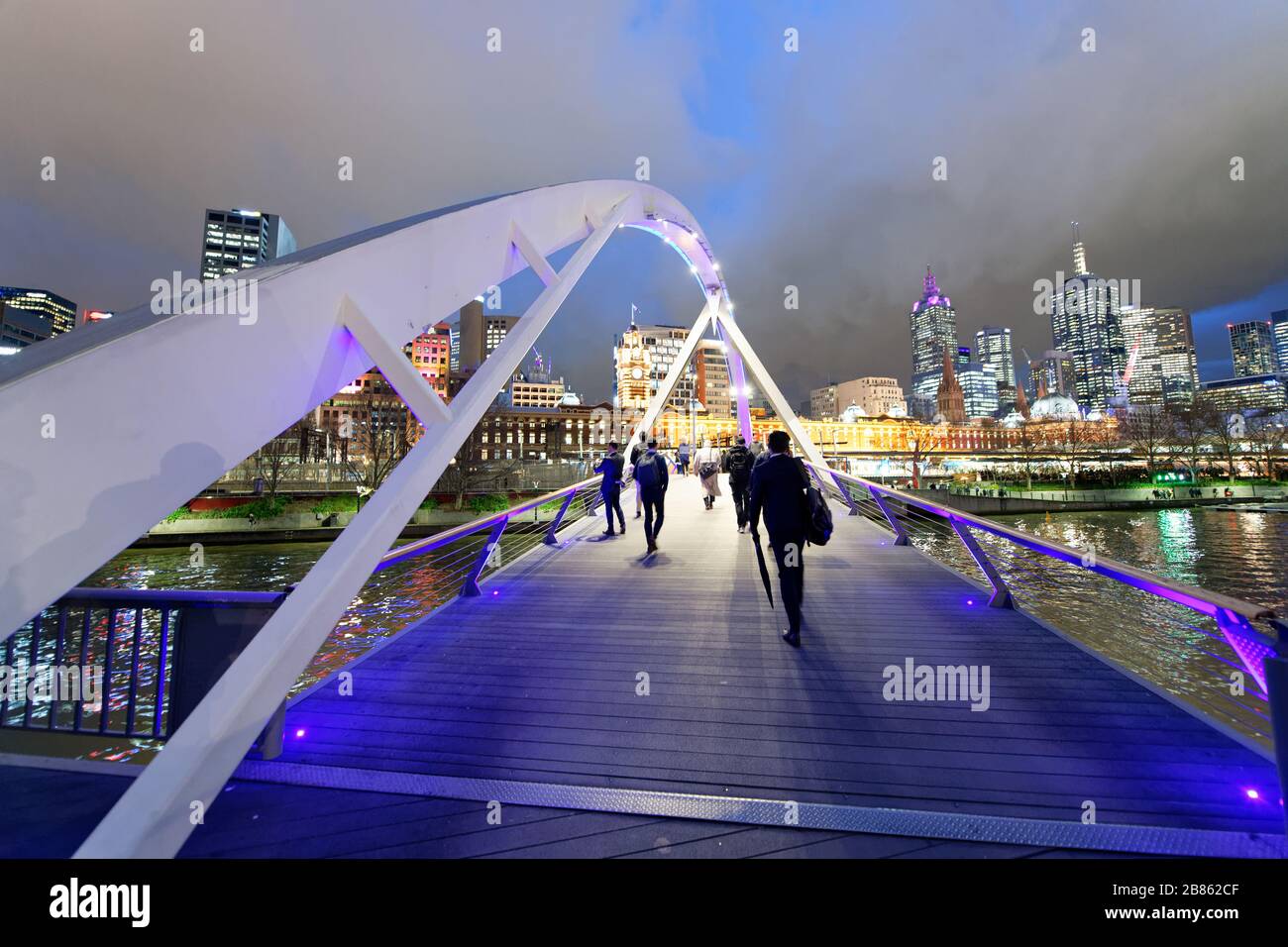 Melbourne city night footbridge hi-res stock photography and images - Alamy