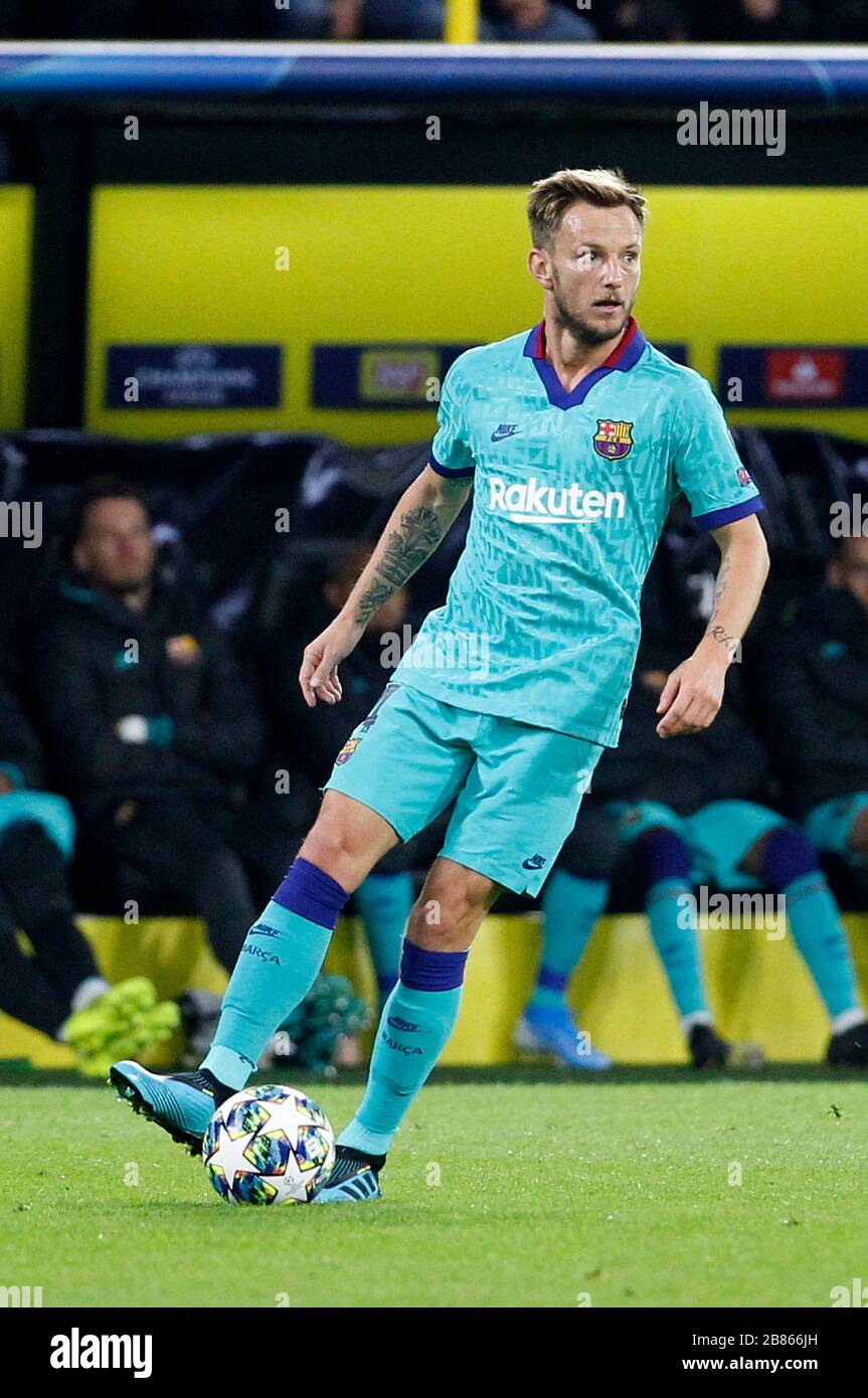 Ivan rakitić fc barcelona hi-res stock photography and images - Alamy