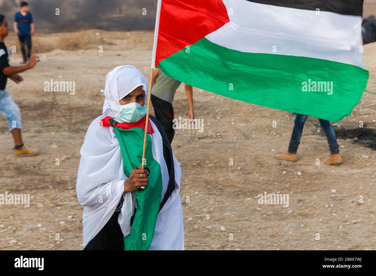 Gaza protests march of return in the border at the Israeil-Gaza border ...