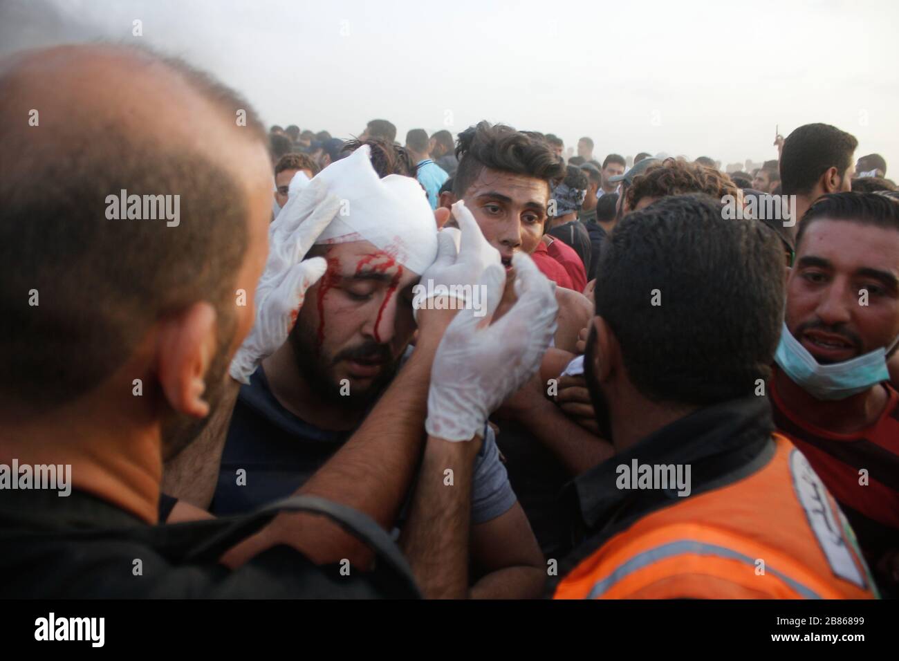 Gaza protests march of return in the border at the Israeil-Gaza border ...
