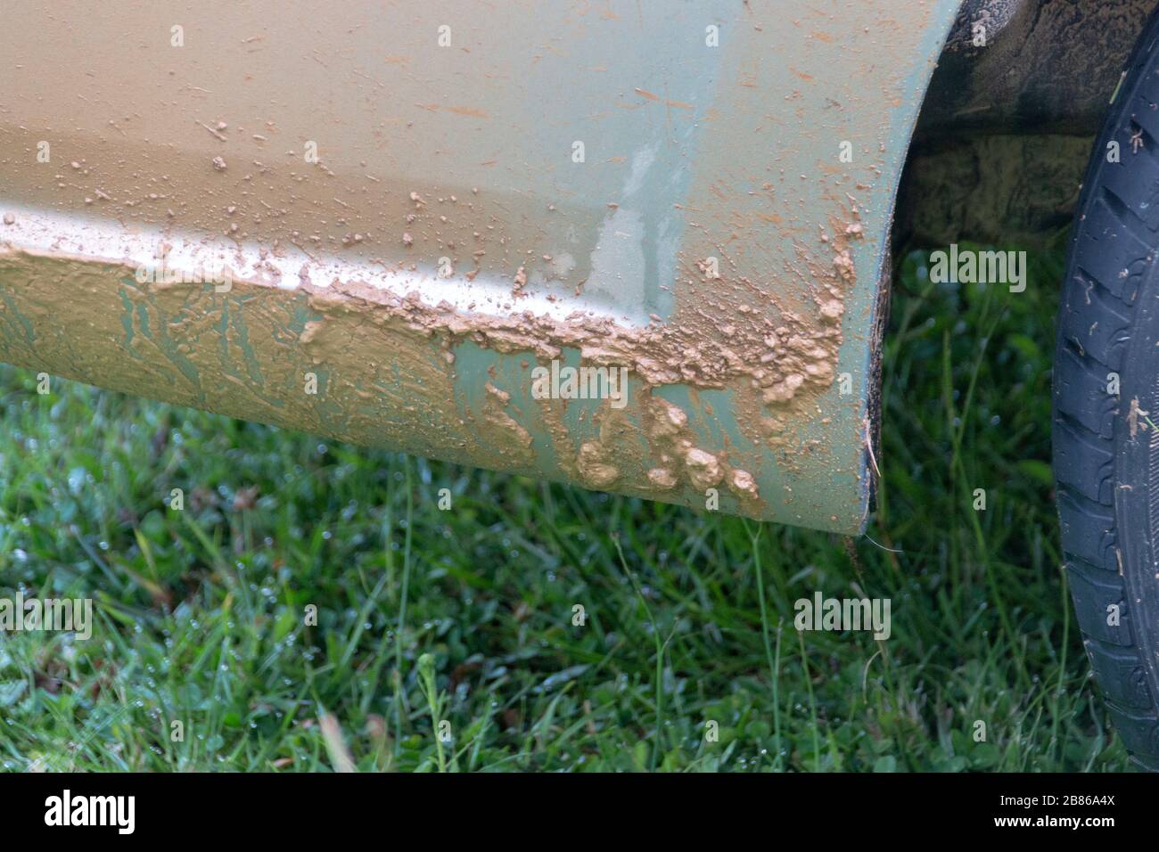Spray mud hi-res stock photography and images - Alamy