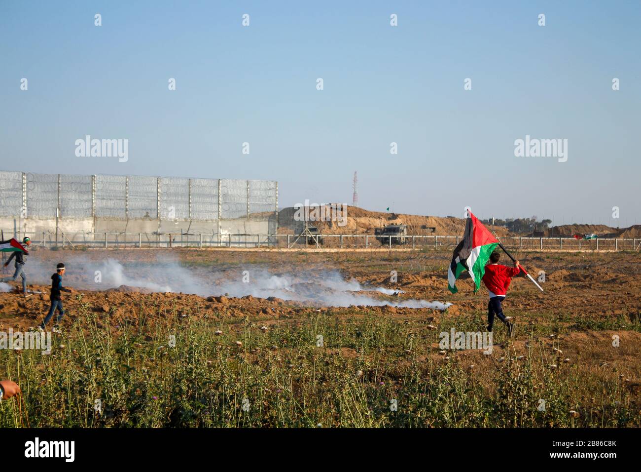 Gaza protests march of return in the border at the Israeil-Gaza border ...
