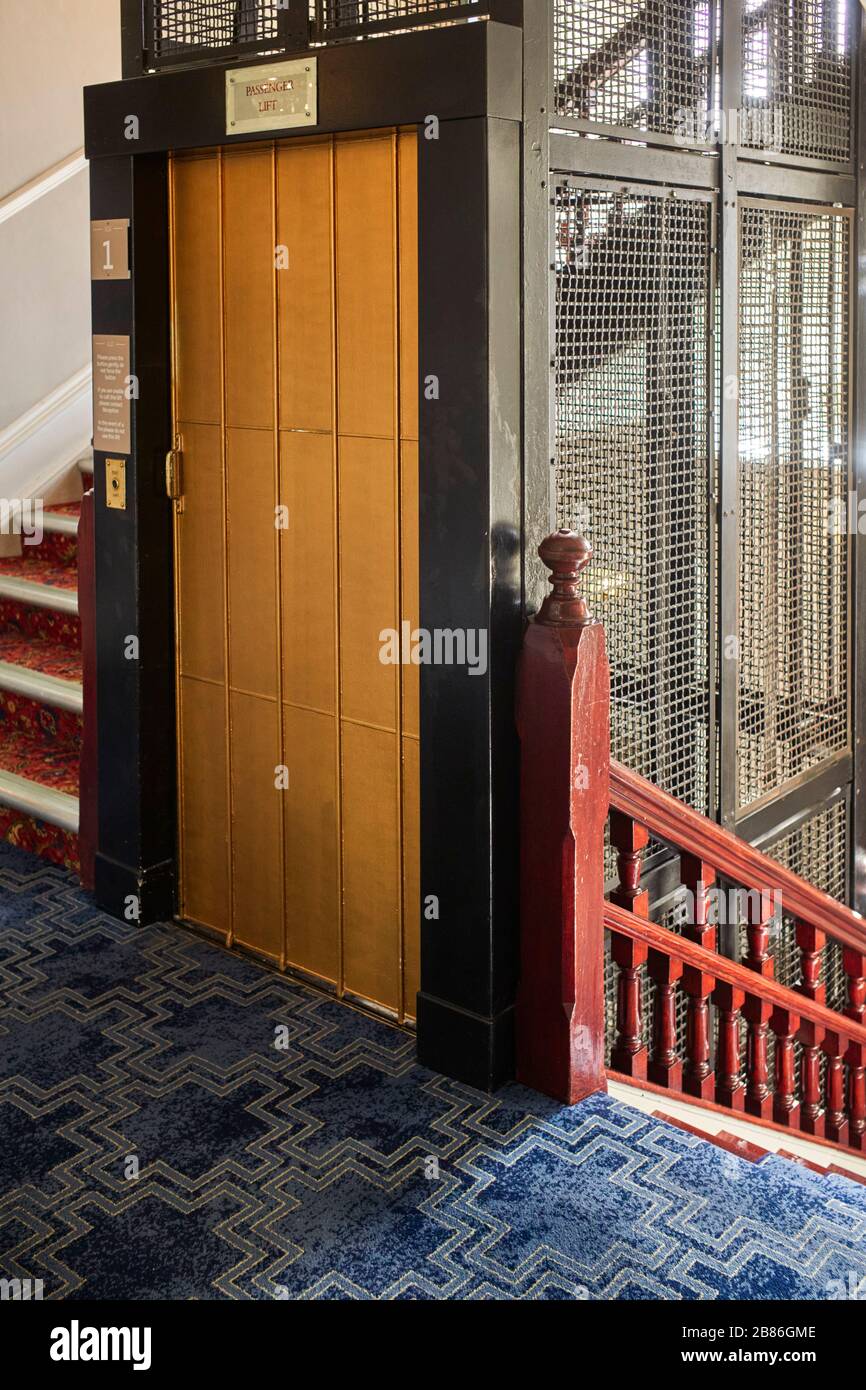 Old lift doors hi-res stock photography and images - Alamy