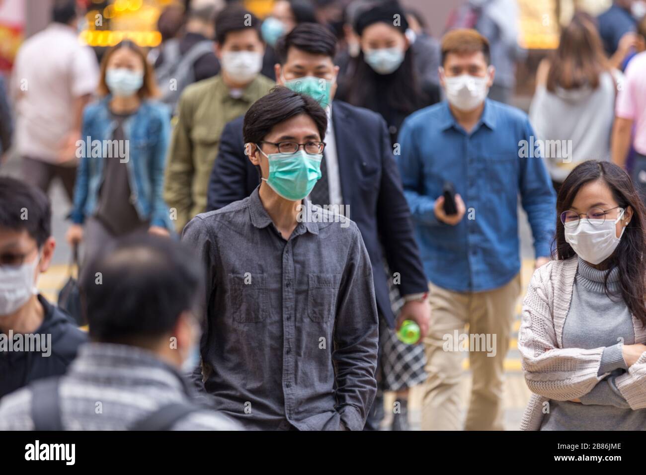People wearing masks during the Corona Virus Stock Photo - Alamy