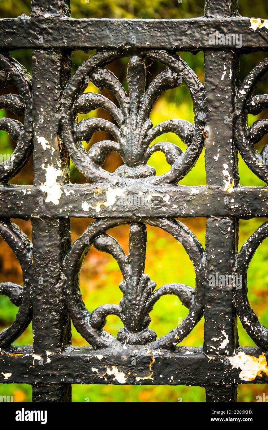 Broken iron gate hi-res stock photography and images - Alamy