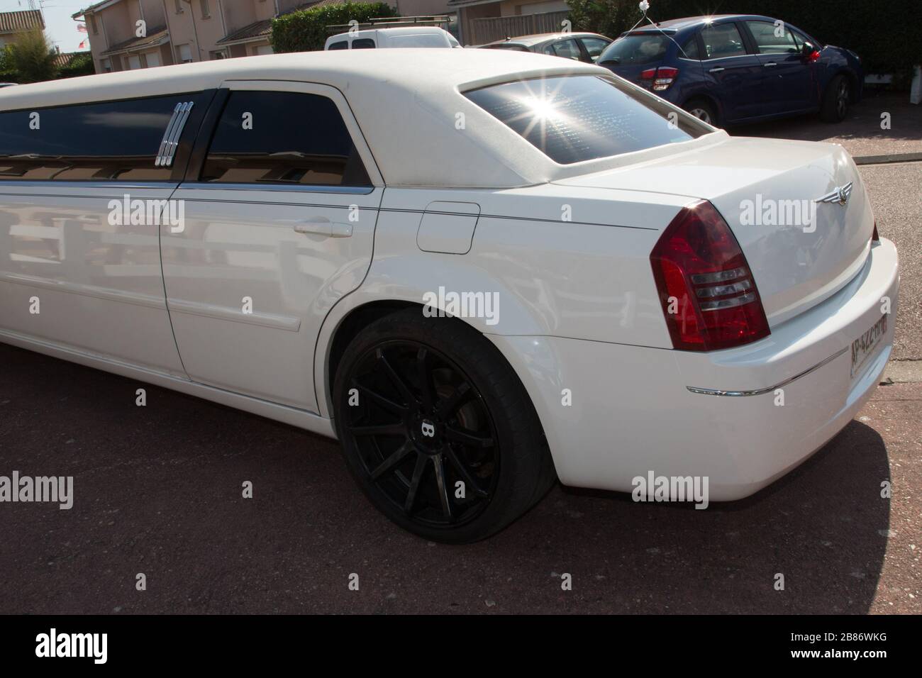 Chrysler 300c Bentley 2023 Chrysler 300 Review, Pricing, And Specs