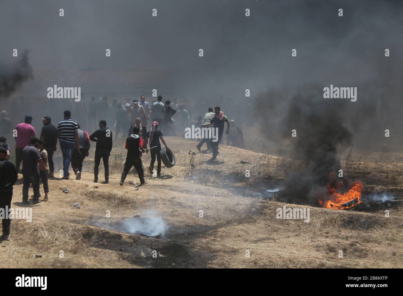 Gaza protests march of return in the border at the Israeil-Gaza border ...