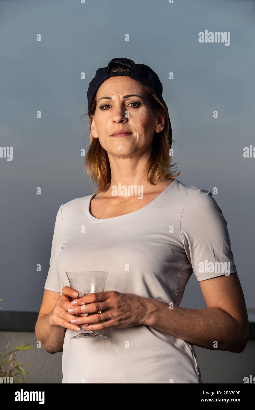 Womanly figure hi-res stock photography and images - Alamy