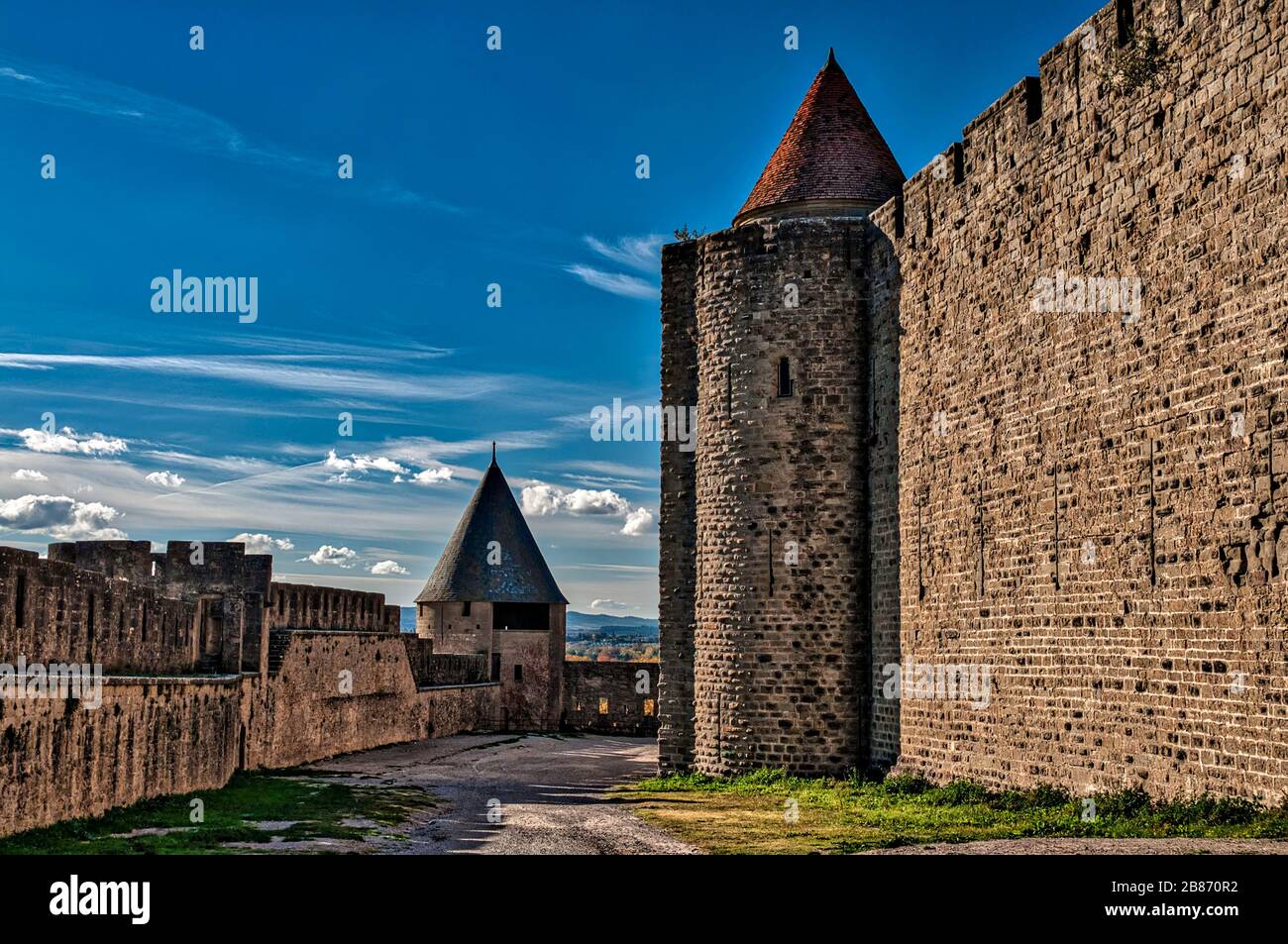 Medieval fortifications hi-res stock photography and images - Alamy
