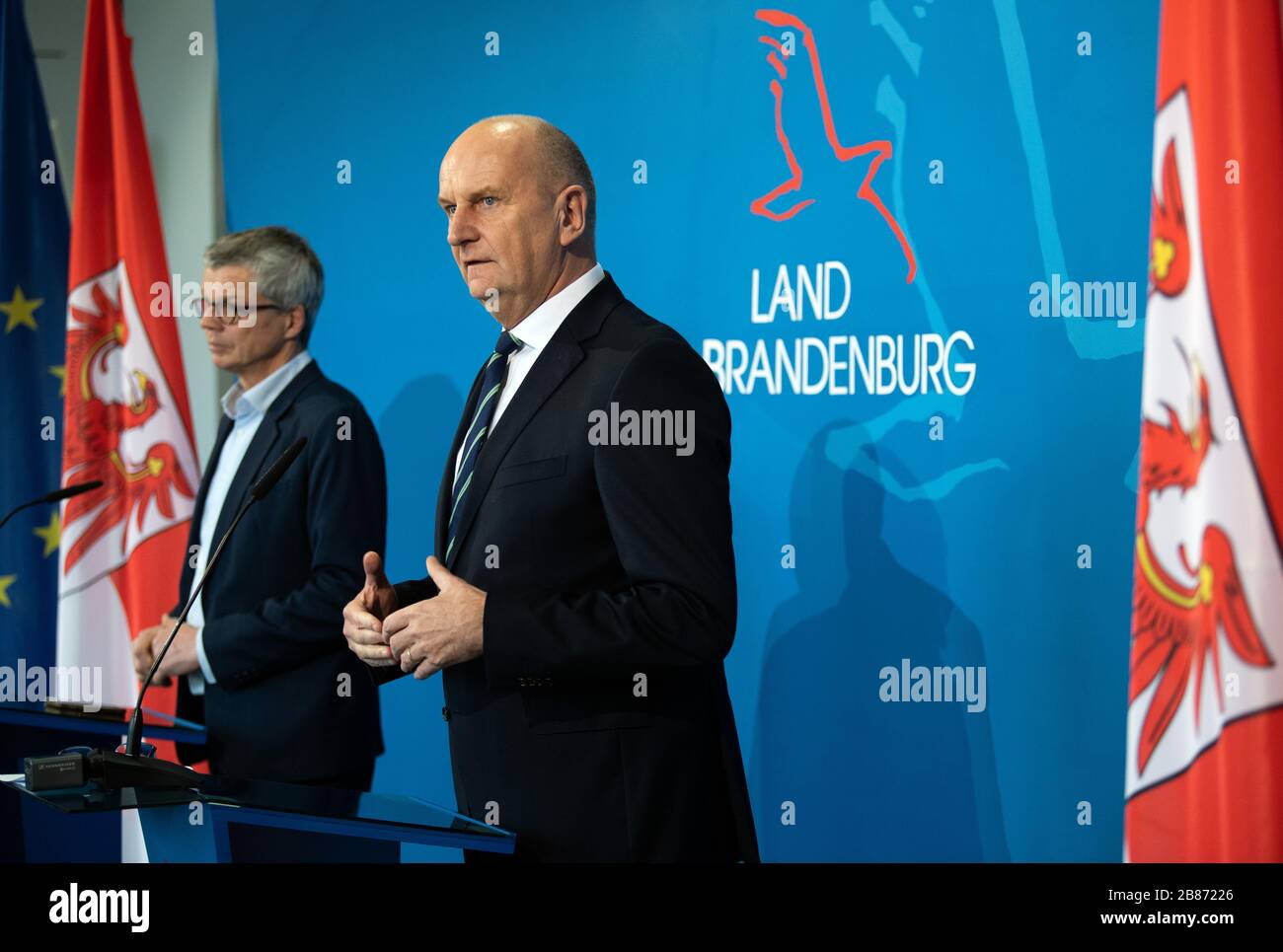 Potsdam, Germany. 20th Mar, 2020. Dietmar Woidke (SPD), Minister President of Brandenburg, gives ...