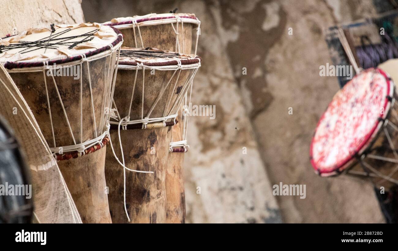 String instruments morocco hi-res stock photography and images - Alamy