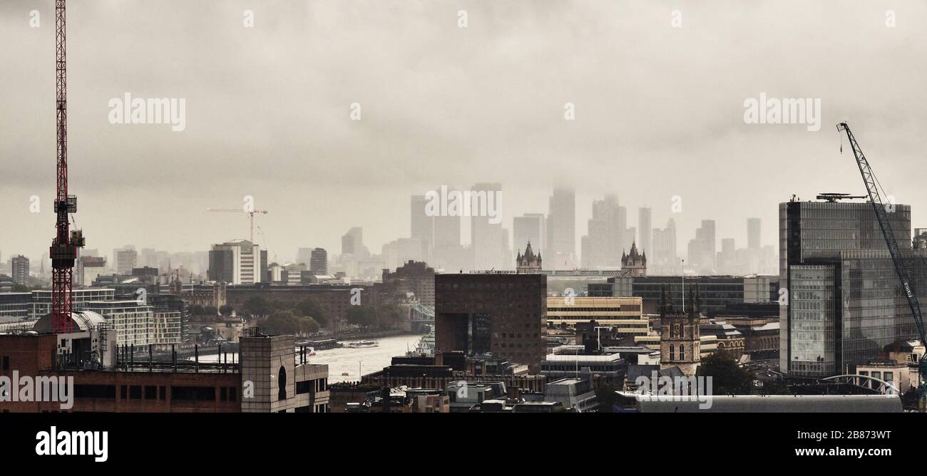 Museum london empty space hi-res stock photography and images - Alamy