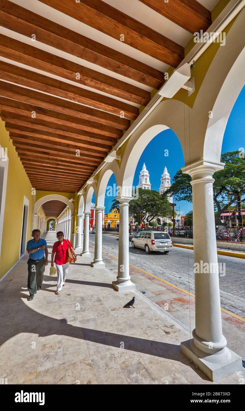 Arcade, covered walkway, at Centro Cultural El Palacio, Cathedral ...