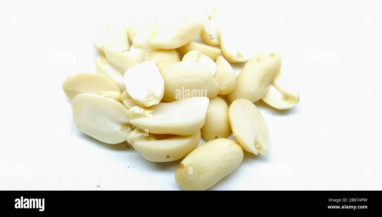 A picture of peanuts Stock Photo - Alamy