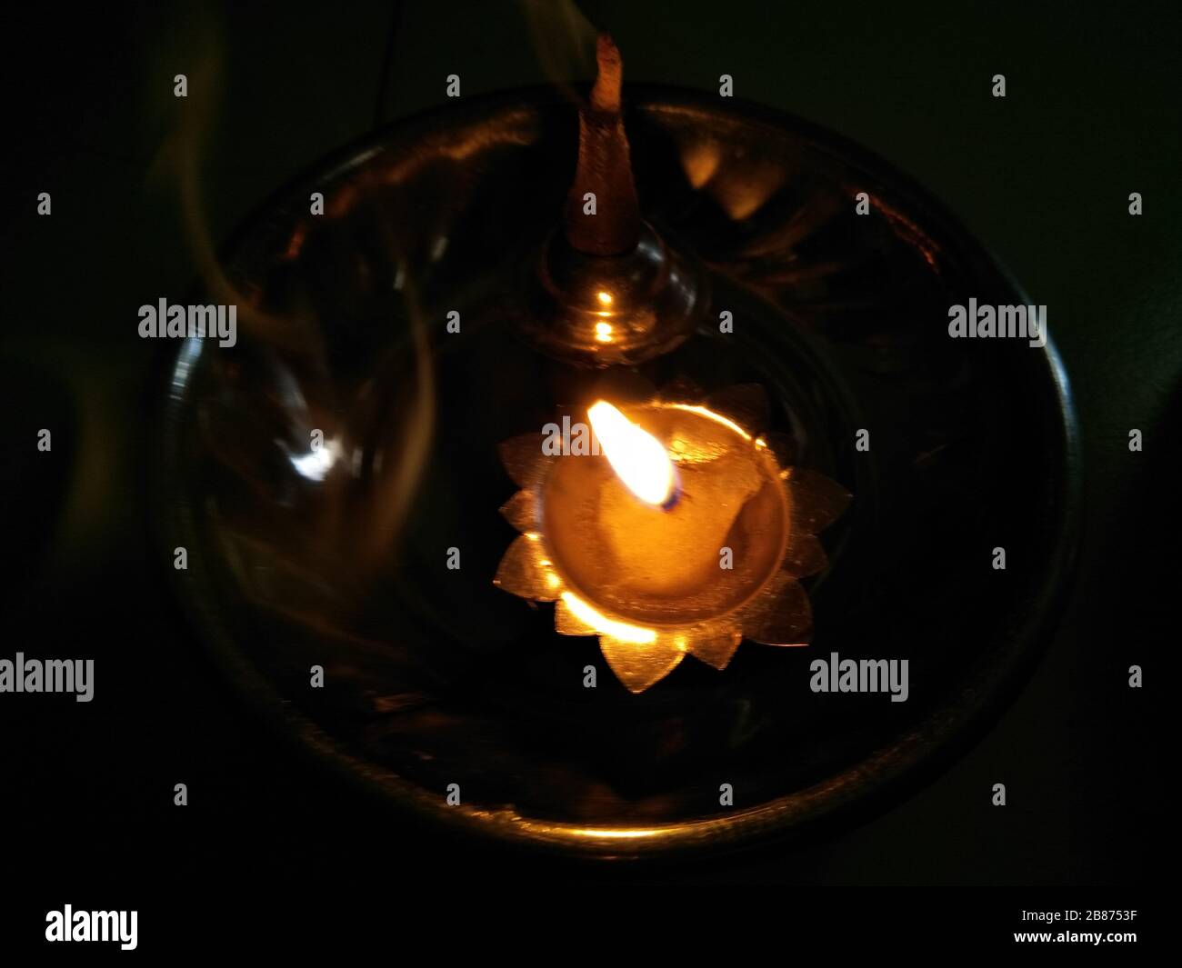 Lamp vector hi-res stock photography and images - Alamy