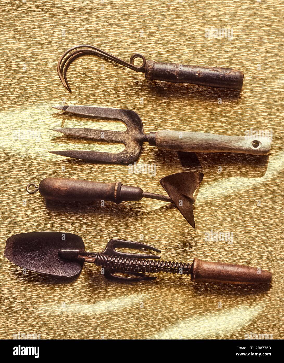 Old farm tools hi-res stock photography and images - Alamy