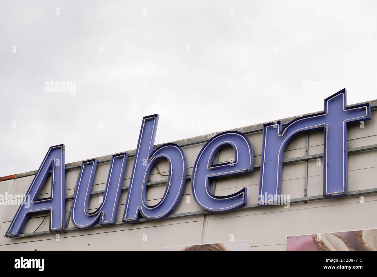 Bordeaux , Aquitaine / France - 01 15 2020 : Aubert shop baby logo sign ...