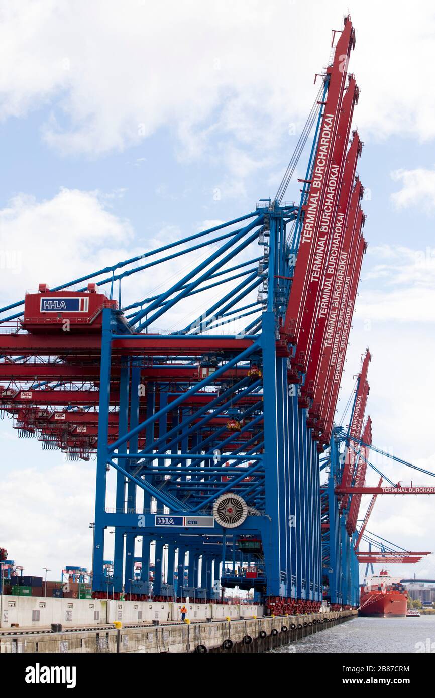 Transhipment companies hi-res stock photography and images - Alamy