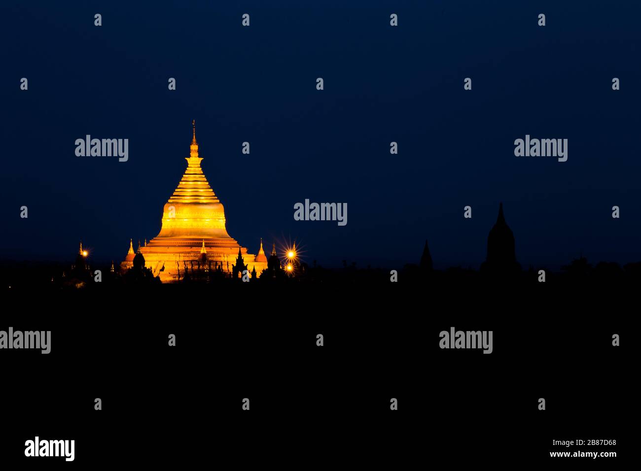 Bagan night sky hi-res stock photography and images - Alamy