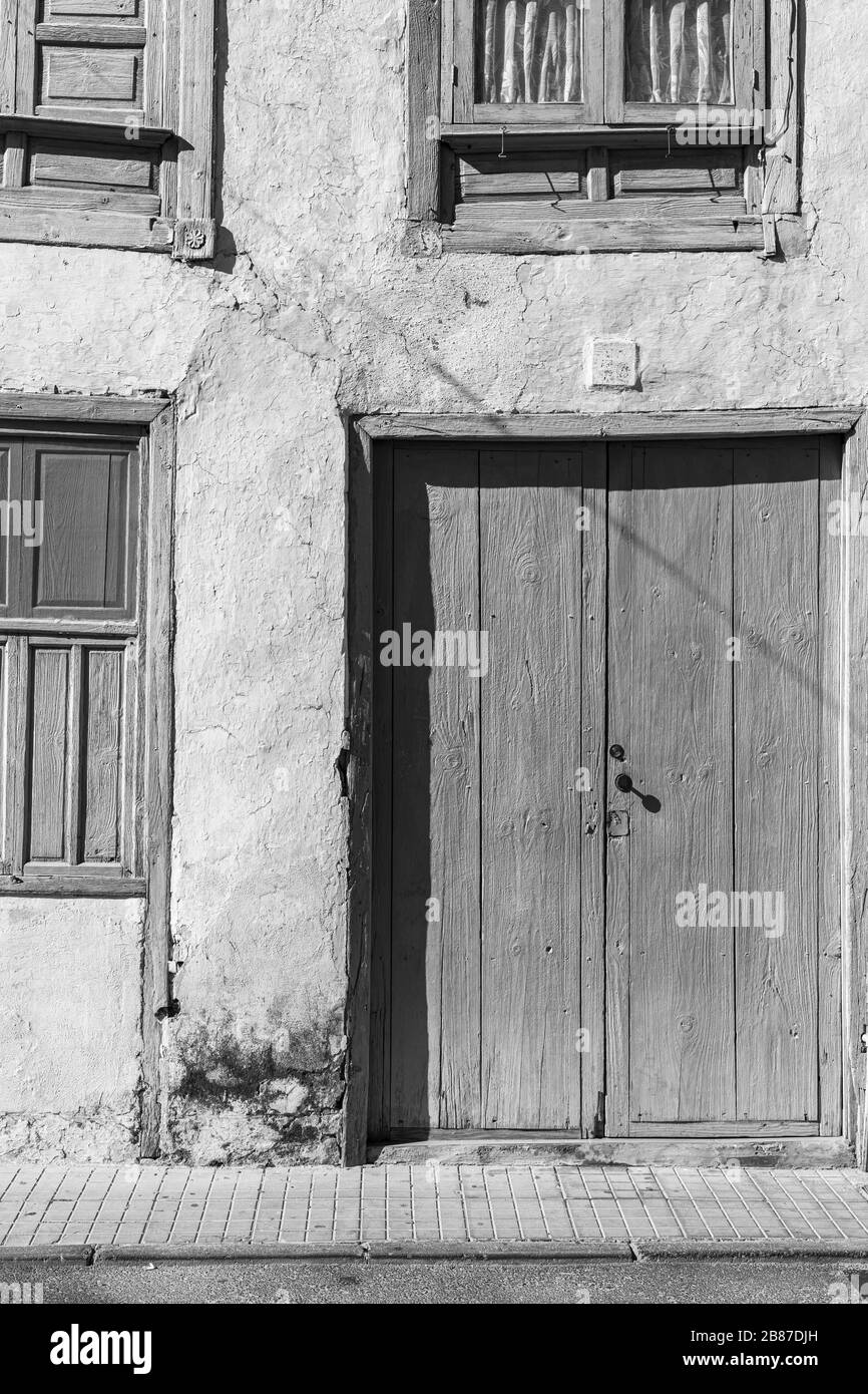 Architectural details old historic Black and White Stock Photos ...