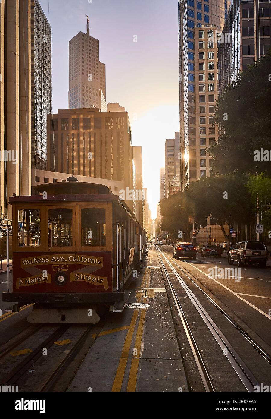 Historic Cable Car while sunset, California Street in San San Francisco ...