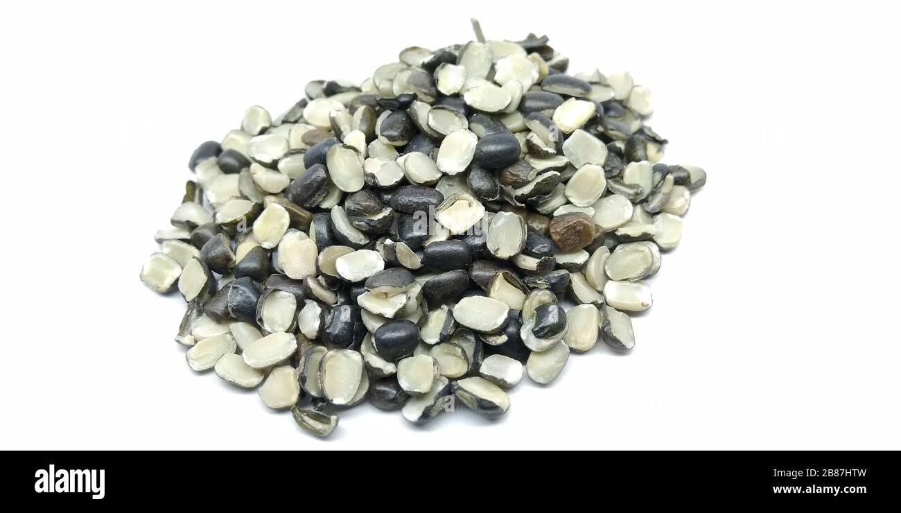 A picture of black lentil Stock Photo - Alamy