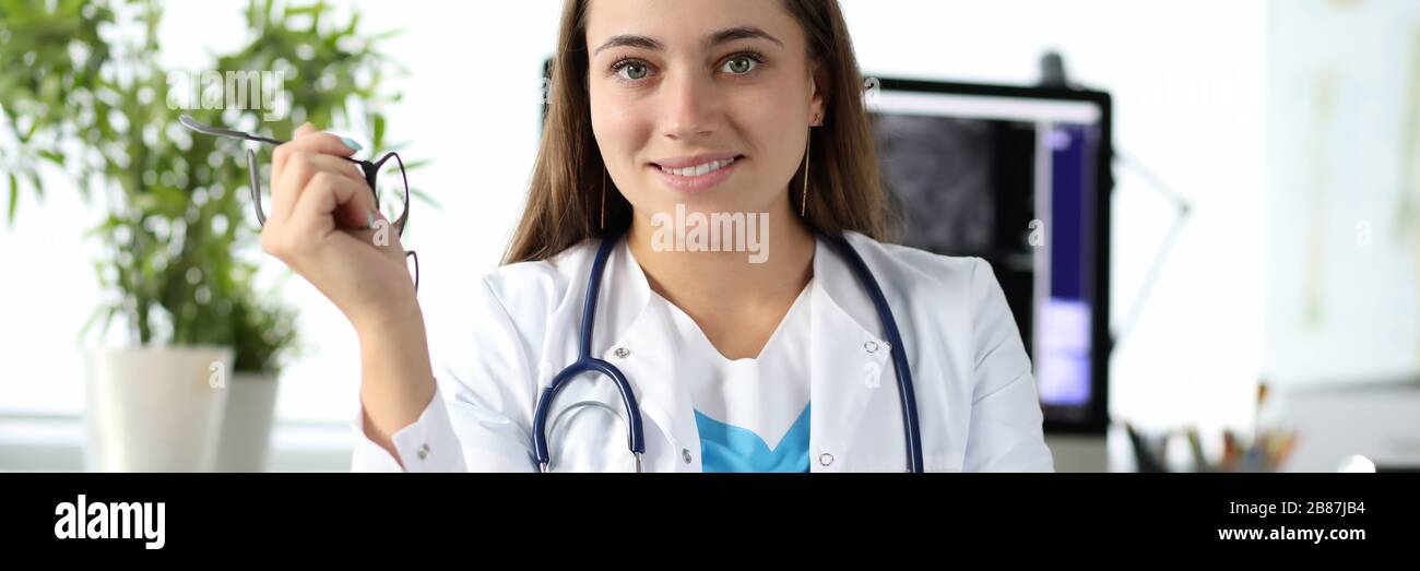 Happy doc hi-res stock photography and images - Alamy