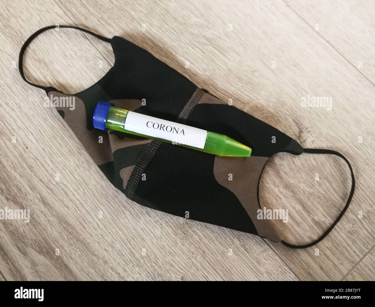 Facemask floor hi-res stock photography and images - Alamy