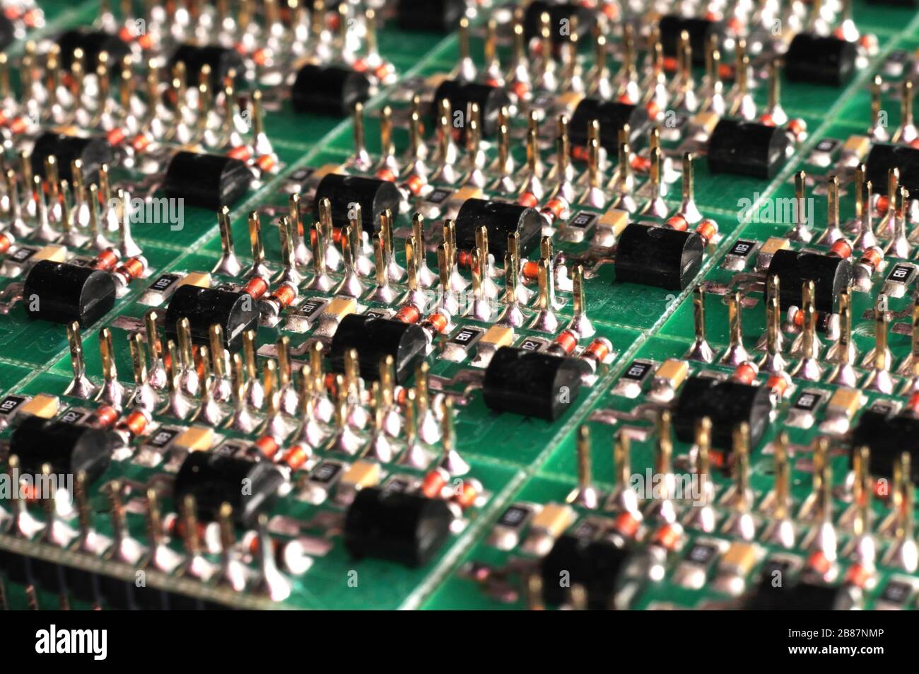 Smd transistor hi-res stock photography and images - Alamy