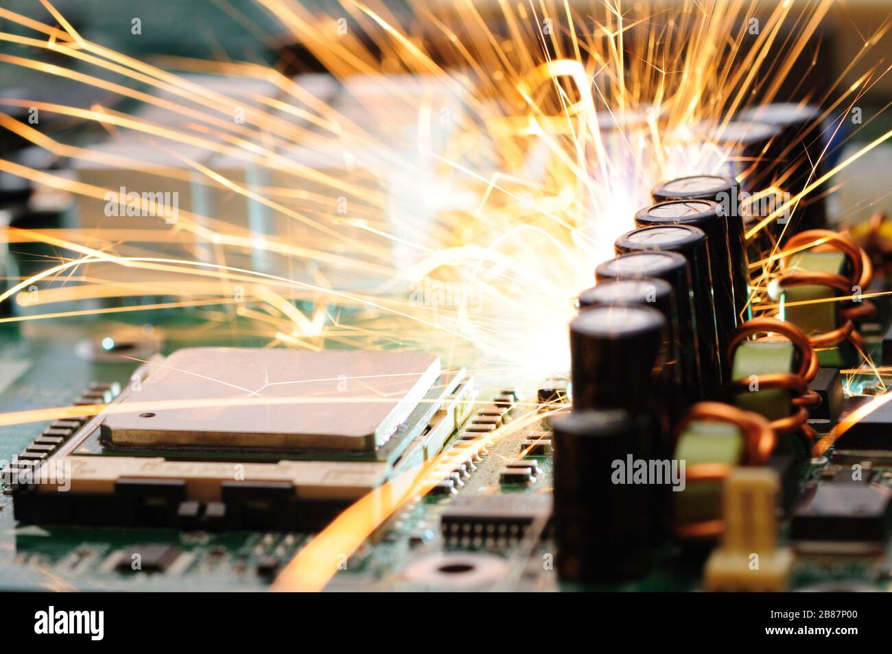 Circuitboard and brain hi-res stock photography and images - Alamy