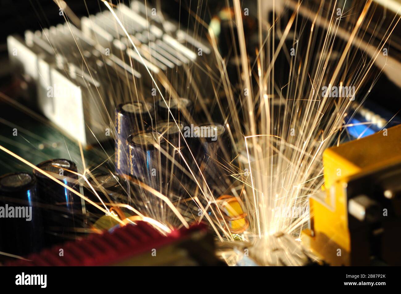 Circuitboard and brain hi-res stock photography and images - Alamy