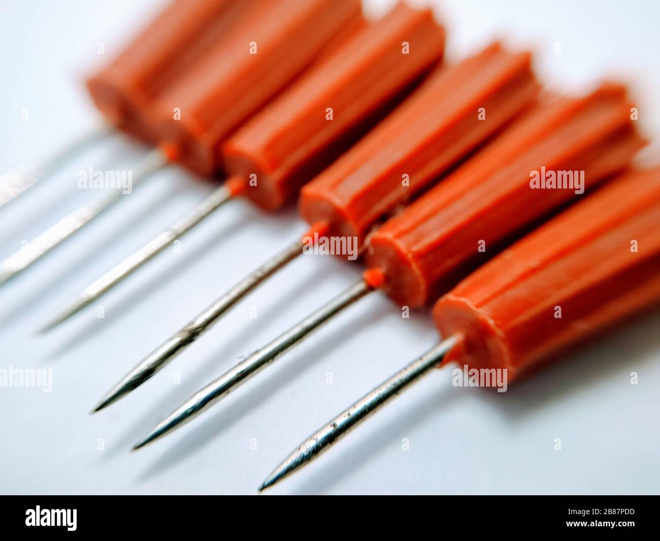 Post note paper paperclip hi-res stock photography and images - Alamy