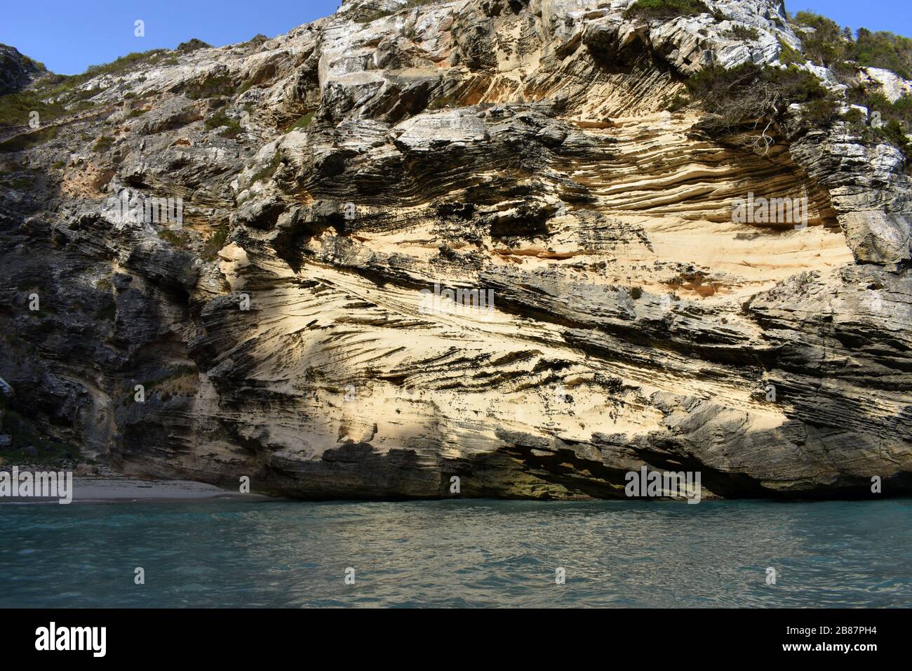 Very dramatic rock formation hi-res stock photography and images - Alamy