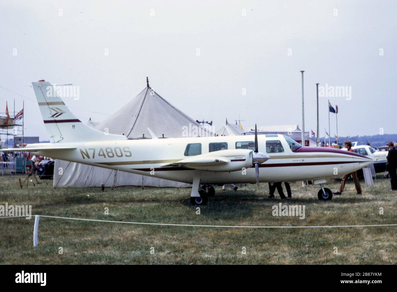 Piper pa 60 601 aerostar hi-res stock photography and images - Alamy