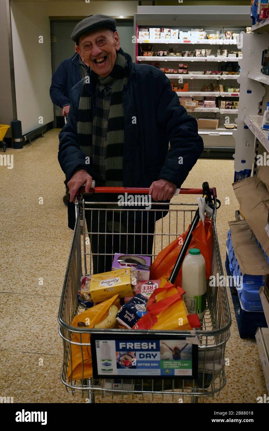 Oap shopping trolley hi-res stock photography and images - Alamy