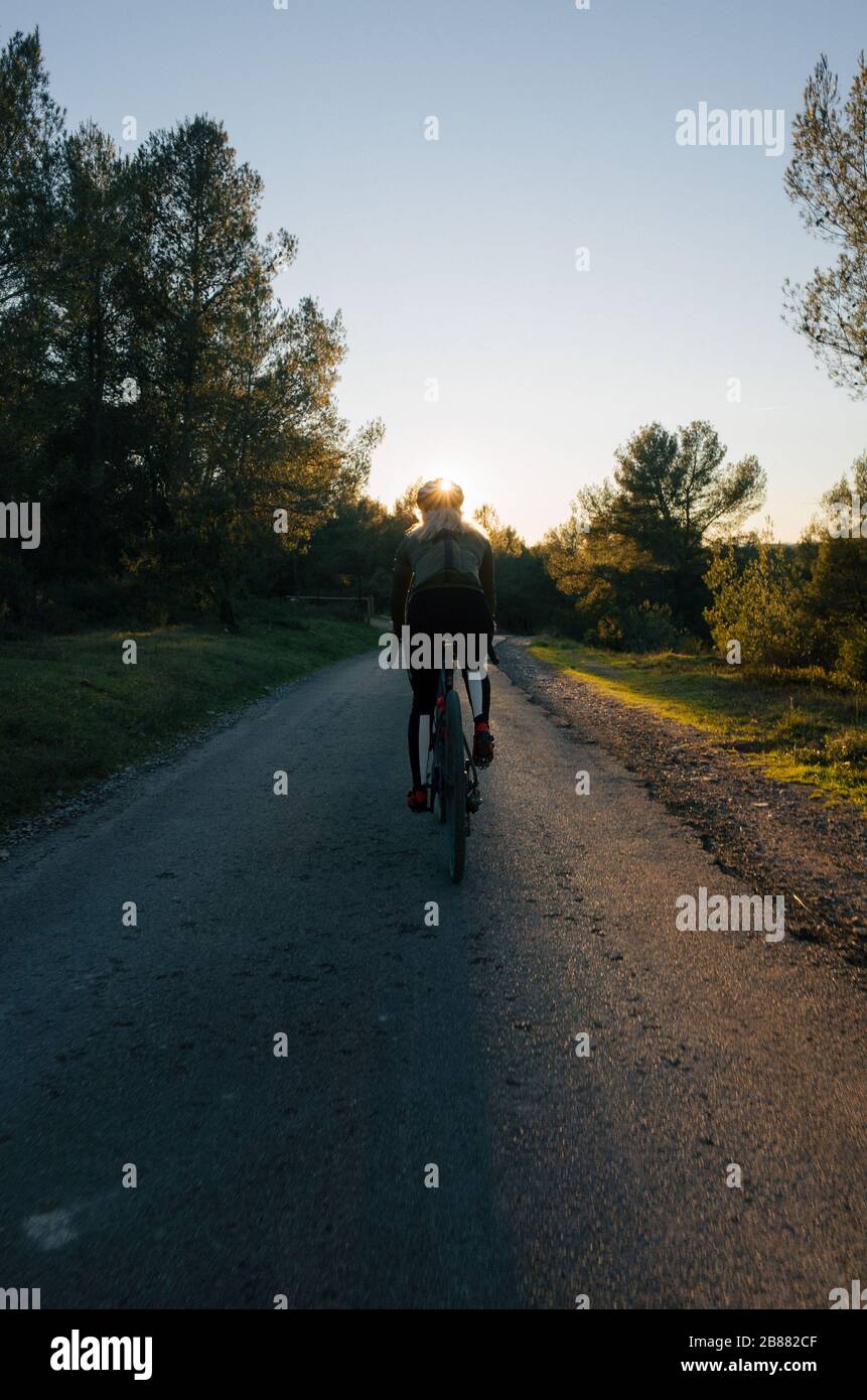 Us female cyclist hi-res stock photography and images - Alamy