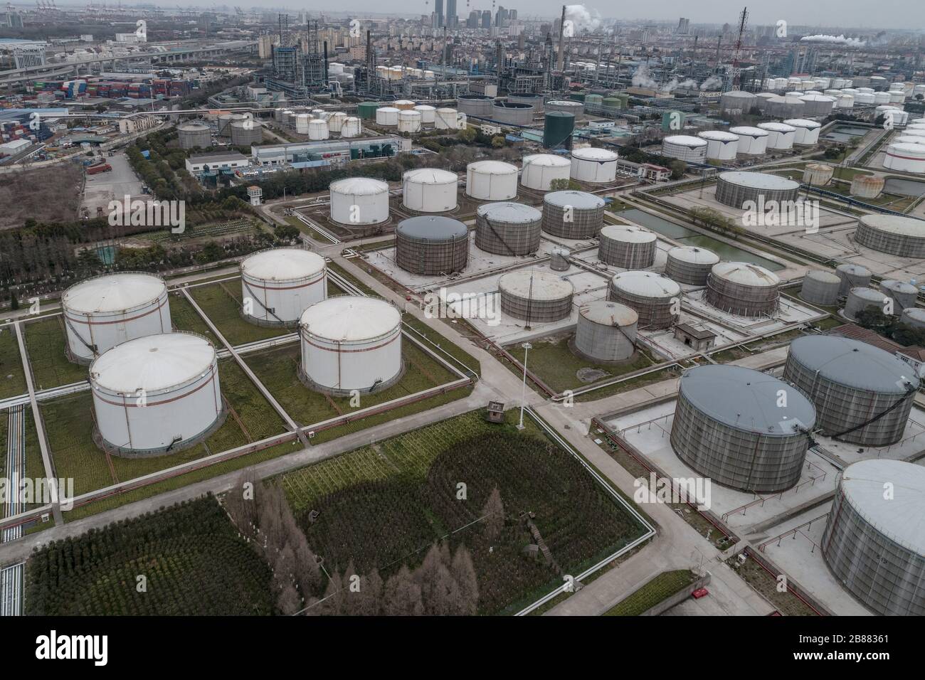 Aerial view of the pipelines and storage tanks Stock Photo - Alamy