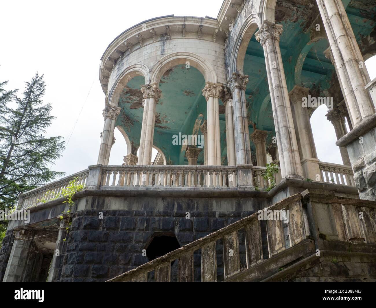 Abandoned Soviet Spa architecture in Georgia Stock Photo - Alamy