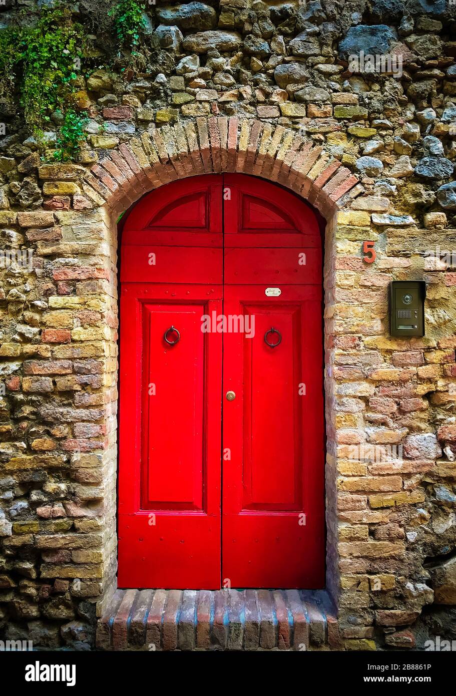 Windows forms background hi-res stock photography and images - Alamy