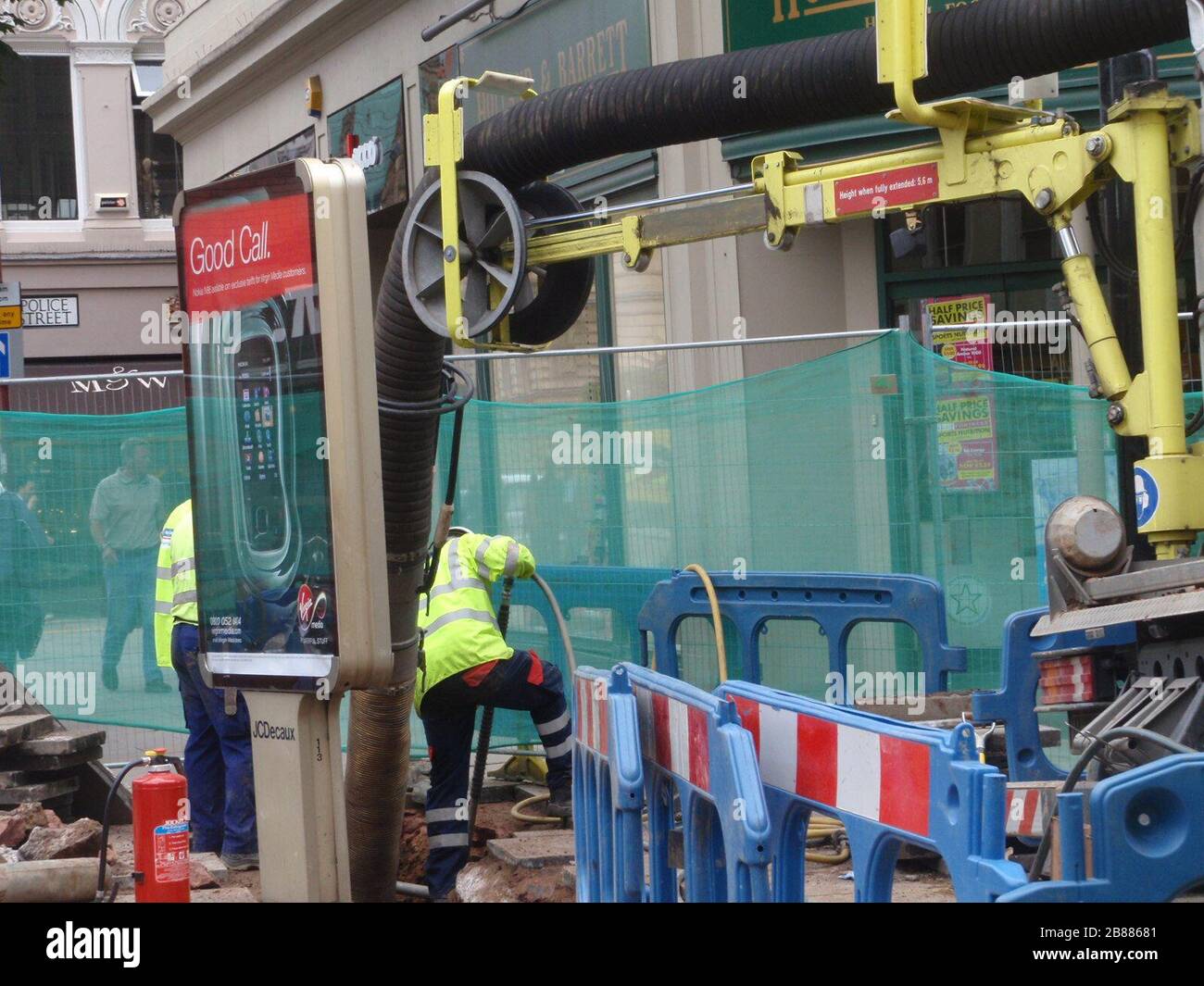 Air lance hi-res stock photography and images - Alamy