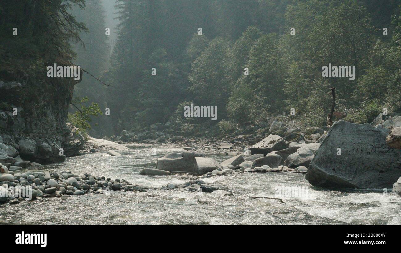 Large bolders hi-res stock photography and images - Alamy