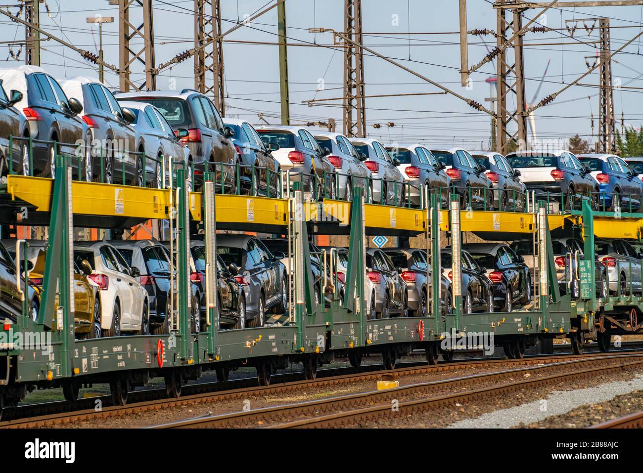 VW factory, Emden, new cars, car transporter, car train, freight train ...