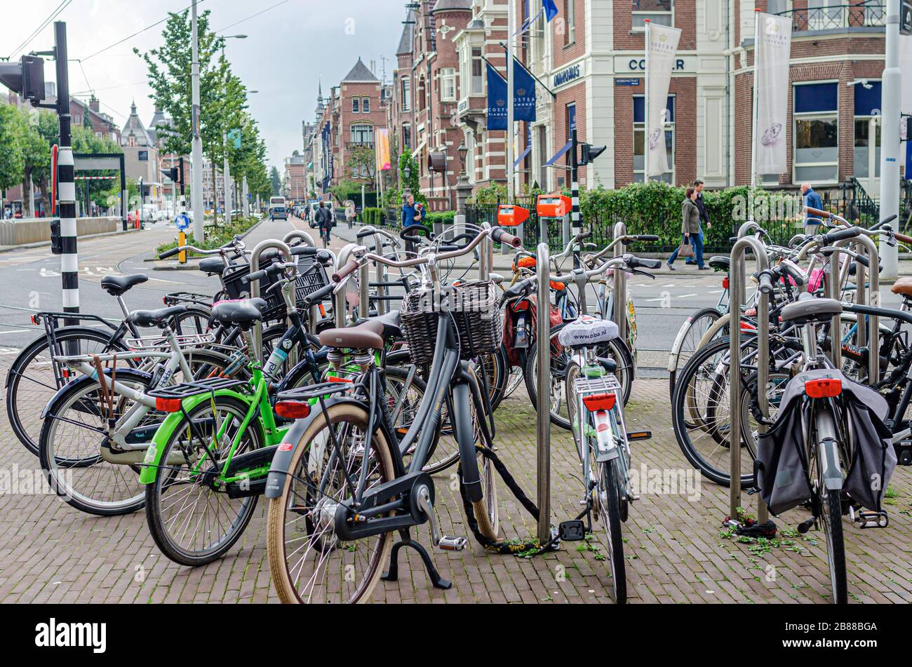 Old building many bicycles hi-res stock photography and images - Alamy