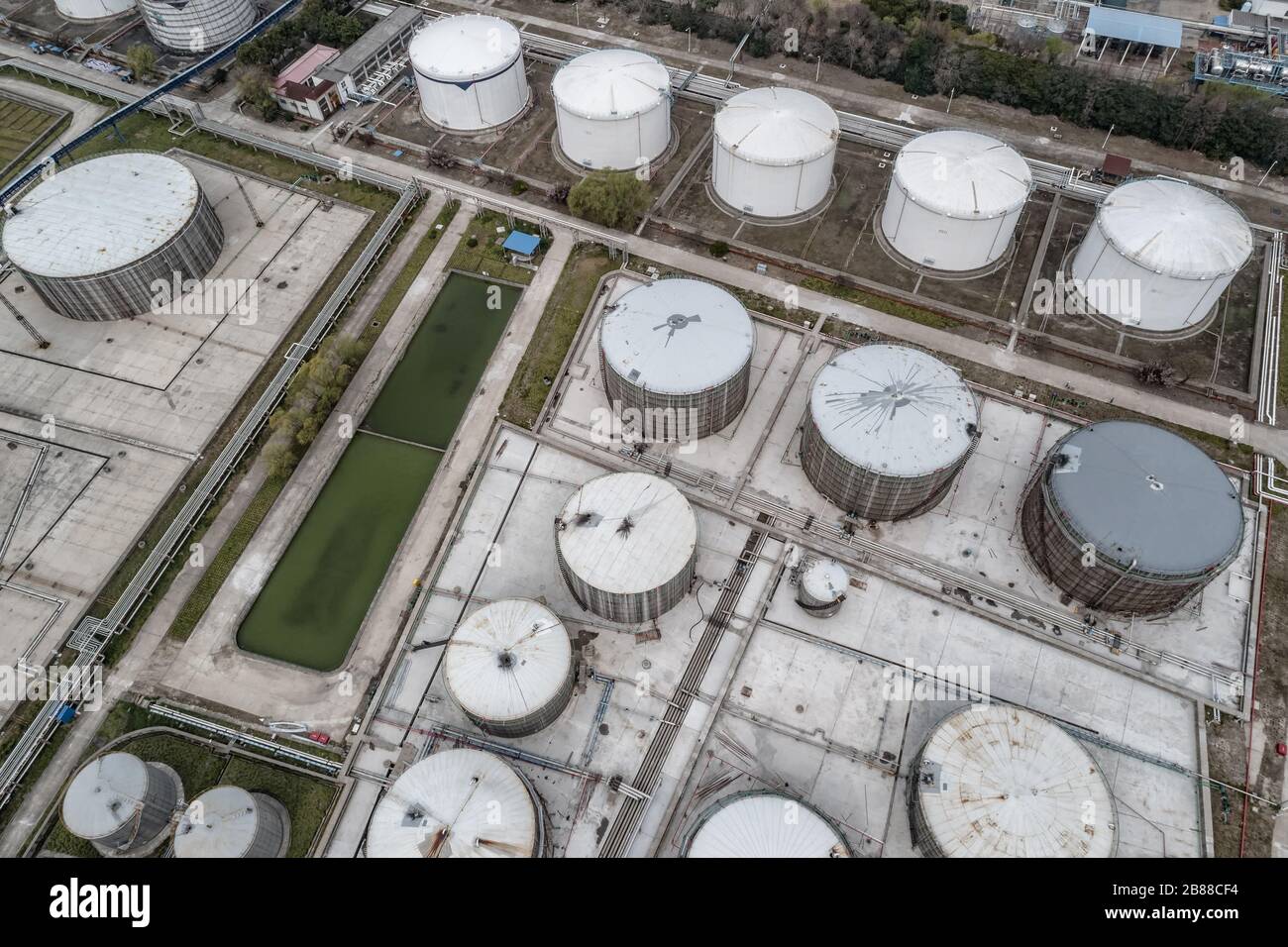 Aerial view of the pipelines and storage tanks Stock Photo - Alamy