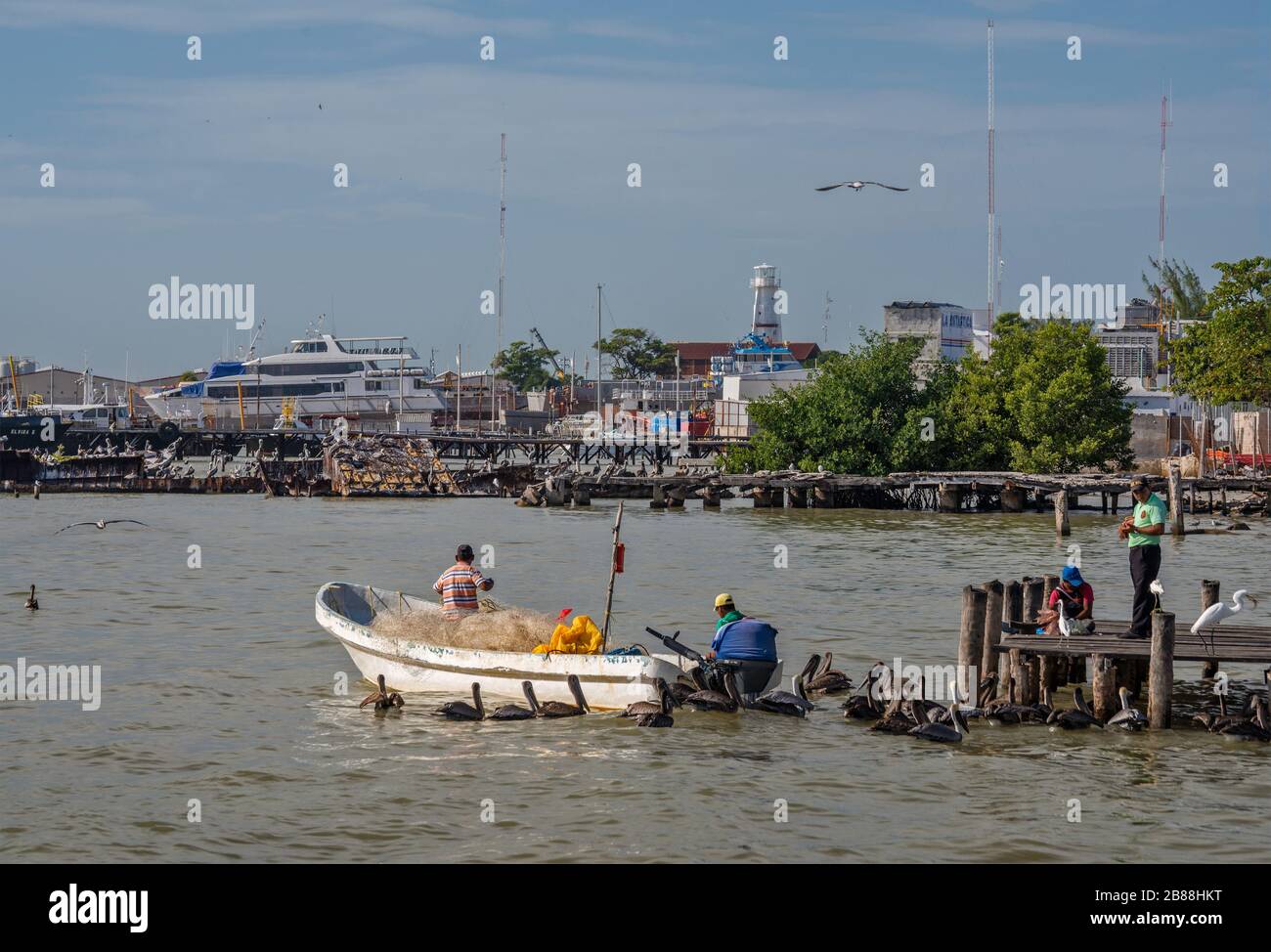 Ciudad del carmen boats hi-res stock photography and images - Alamy