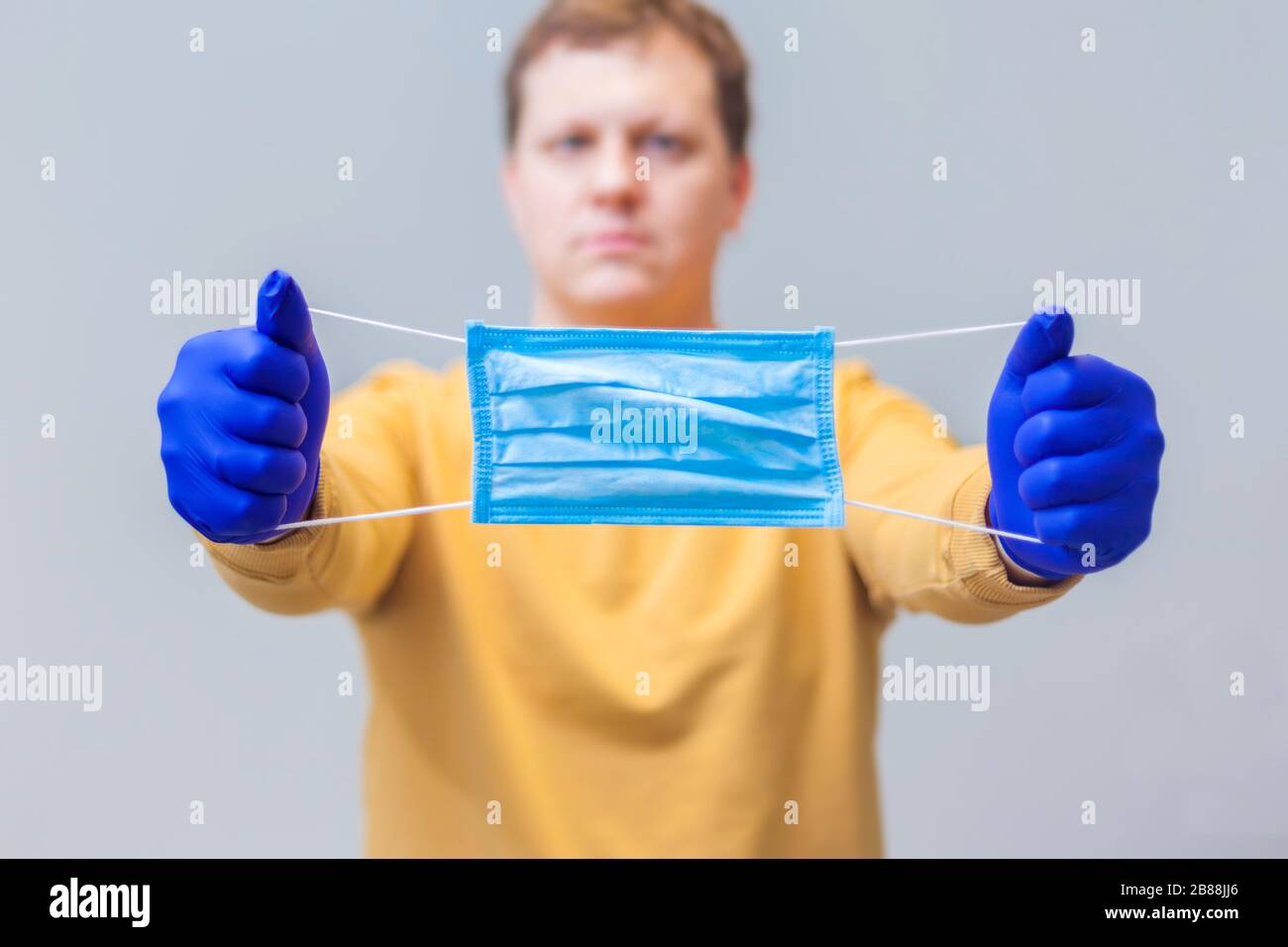 European man in medical mask hi-res stock photography and images - Alamy