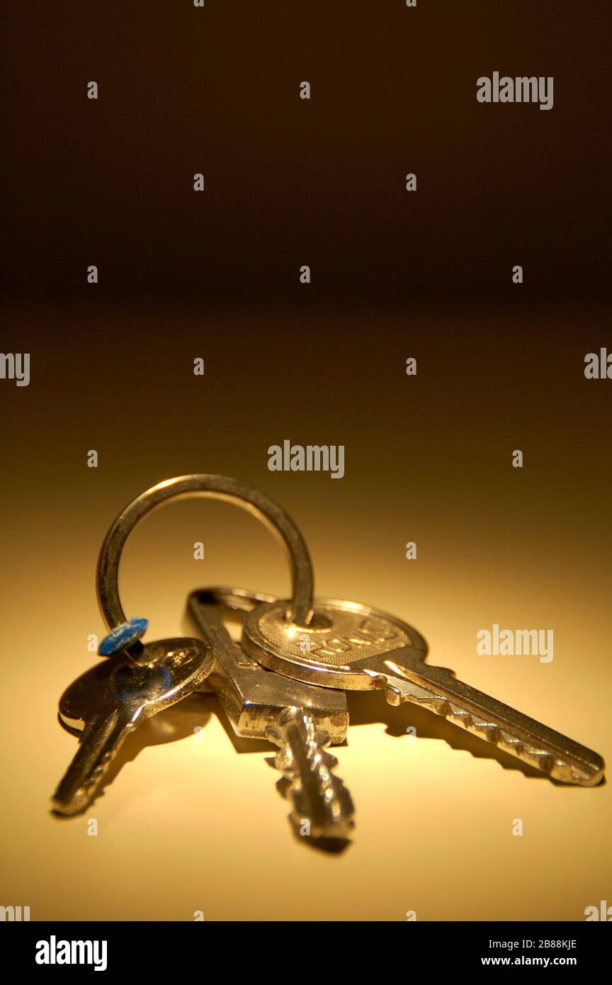 Skeleton keys on ring hi-res stock photography and images - Alamy